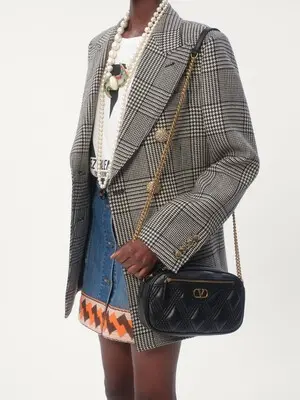 Valentino Garavani Quilted Vlogo Shoulder Bag - Black
