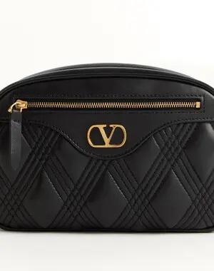 Valentino Garavani Quilted Vlogo Shoulder Bag - Black