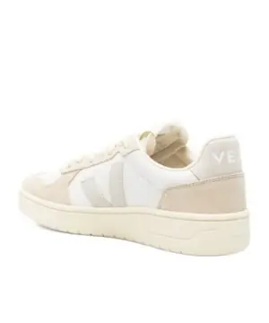 VEJA V-82 Low-top Sneakers - White