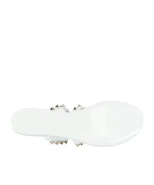 Valentino Garavani Rockstud Open Toe Flat Sandals - White
