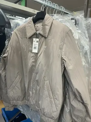AMI Paris De Coeur Zip-up Bomber Jacket - Nude