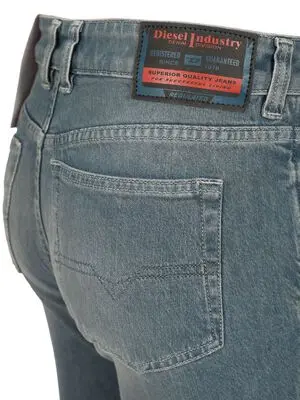 DIESEL® 1992 D-jiann Slim Fit Jeans - Medium Blue