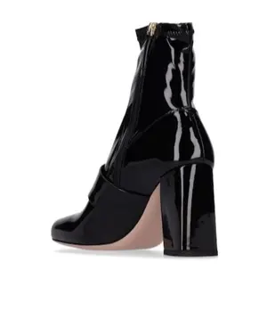 ROGER VIVIER Très Vivier Patent Leather Ankle Boots With Crystal Buckle