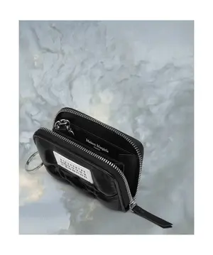 MAISON MARGIELA Padded Zipped Coin Pouch