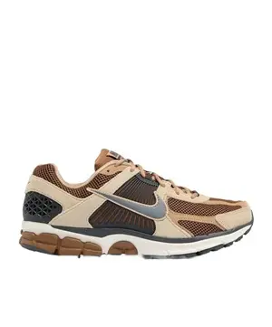 Nike Zoom Vomero 5 Sneakers