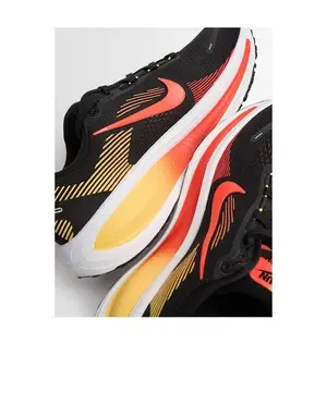 Nike Vomero 18 Sneakers - Black