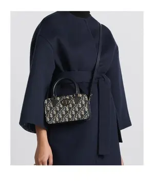 Dior 30 Montaigne Mini Bag