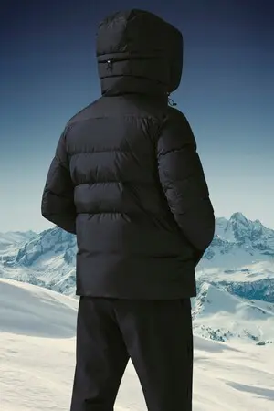 Moncler Rodenberg Short Down Jacket