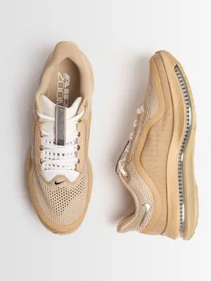 Nike Pegasus Premium Sneakers