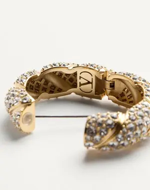 Valentino Garavani Pas Plus Mono Earring In Metal, Enamel, And Swarovski Crystals