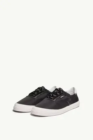 Moncler Vera Leisure Padded Sneakers - Black