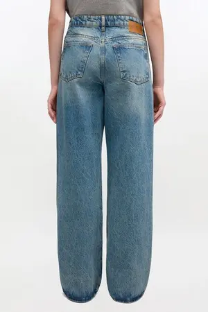 GANNI Boyfriend Jeans In Tinted Denim