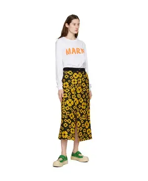 Marni Round Neck Long Sleeve T-shirt With Front Logo