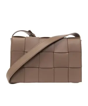 Bottega Veneta Cassette Zipped Shoulder Bag - Brown