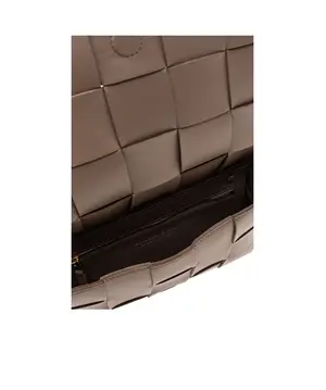 Bottega Veneta Cassette Zipped Shoulder Bag - Brown