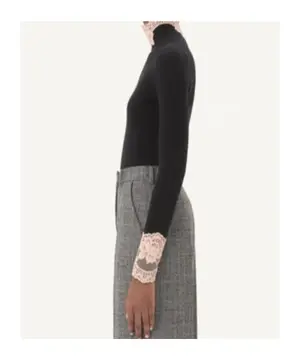 Valentino Garavani Lace Detailed Long-sleeved Jumper