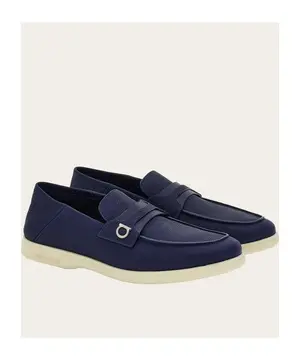 FERRAGAMO Logo Detail Loafers