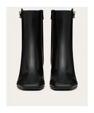 Valentino Garavani Vlogo Signature Square Toe Ankle Boots