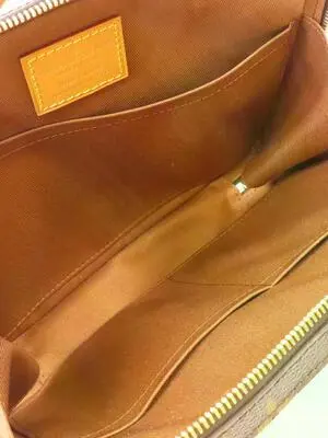 LOUIS VUITTON Soft Trunk Messenger Bag