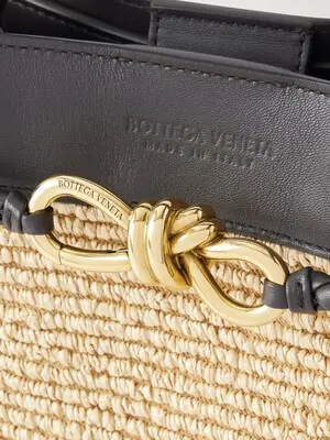Bottega Veneta Andiamo Small Raffia Tote - Neutrals