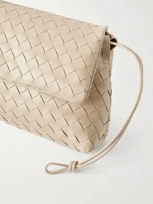 Bottega Veneta Giorno Intrecciato Leather Shoulder Bag - Neutrals