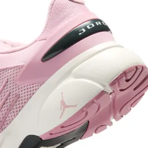 JORDAN Trunner Flow Sneakers