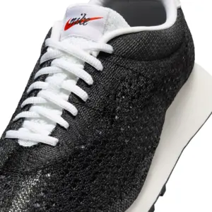 Nike Ld-1000 Flyknit Athletic Shoes