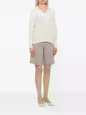 D.exterior Chain-trimmed Collared Top