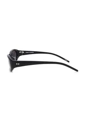 Chimi Dele Sunglasses - Black