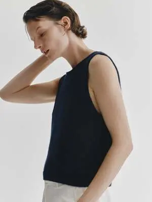 LISA YANG The Devine Vest In Silk Cashmere