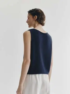 LISA YANG The Devine Vest In Silk Cashmere