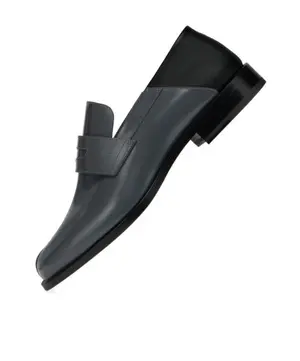 MAISON MARGIELA Tabi Loafers