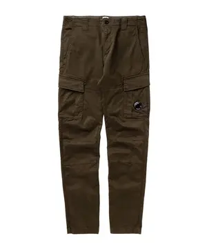 C.P. COMPANY Lens-detailed Tapered-leg Cargo Pants