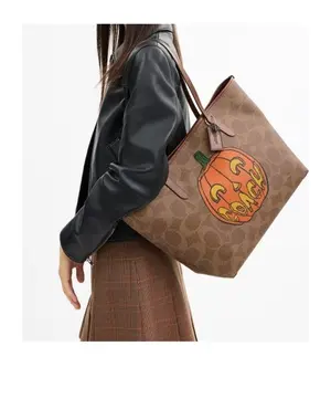 COACH Printed Shoulder Bag