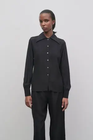 THE ROW Oversized Pointed Collar Button-down Shirt