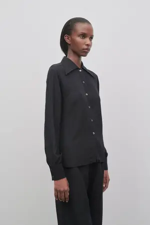 THE ROW Oversized Pointed Collar Button-down Shirt