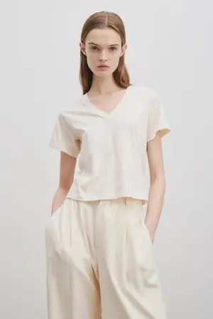 THE ROW Tala V-neck T-shirt