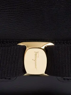FERRAGAMO New Vara Wallet