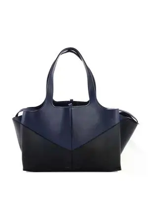 Celine Medium Tri-fold Shoulder Bag In Smooth Calfskin - Black