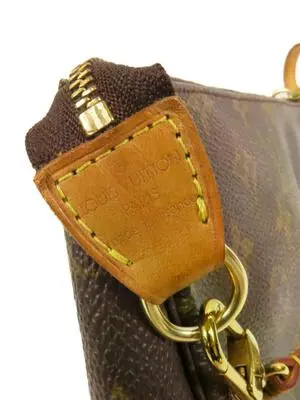 LOUIS VUITTON Monogram Pochette Accessories Shoulder Bag