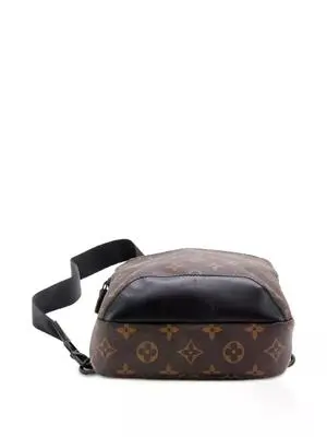 LOUIS VUITTON Avenue Sling Bag Monogram Canvas