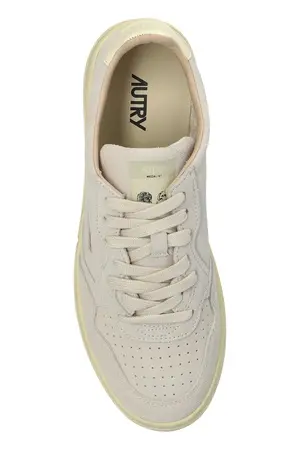 AUTRY Medalist Low-top Sneakers - Cream
