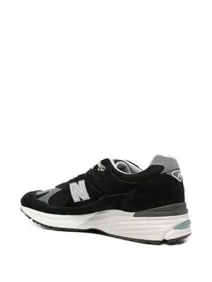 NEW BALANCE 991v2 Low-top Sneakers