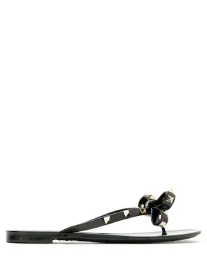 Valentino Garavani Rockstud Embellished Thong Sandals - Black