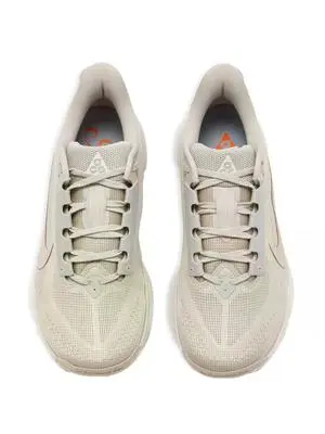 Nike Pegasus Trail Sneakers