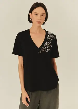EXQUISE Mallory Embellished Tee