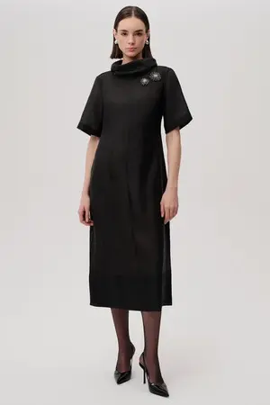 EXQUISE Midi Dress With High Neck And Long Sleeves - Black