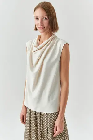 EXQUISE Ashlyn Sleeveless Cowl Neck Blouse