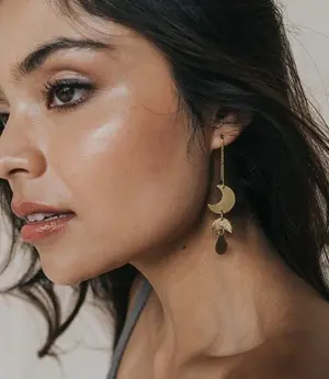 MATR BOOMIE Rajani Moon Phase Drop Earrings