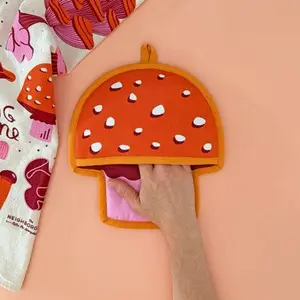 THE NEIGHBORGOODS Mushroom Tea Towel And Pot Holder Set